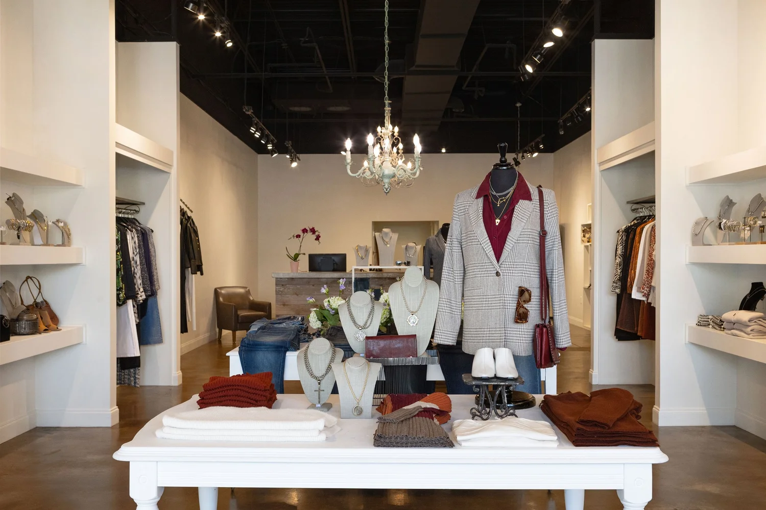 Vesta's | Women's Clothing Store in Little Rock, AR