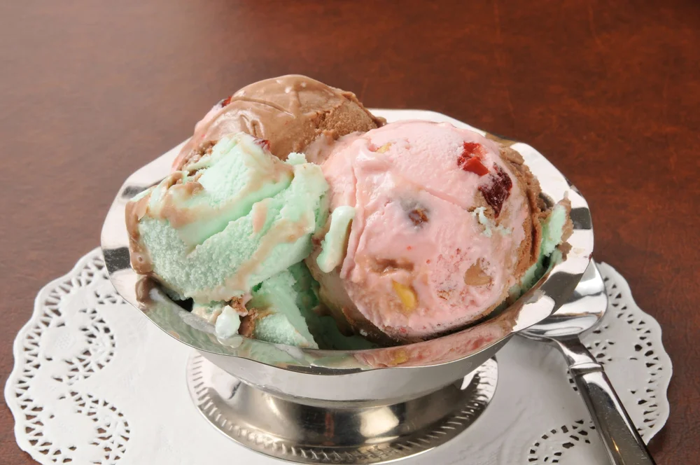 Menu — alinosi's ice cream