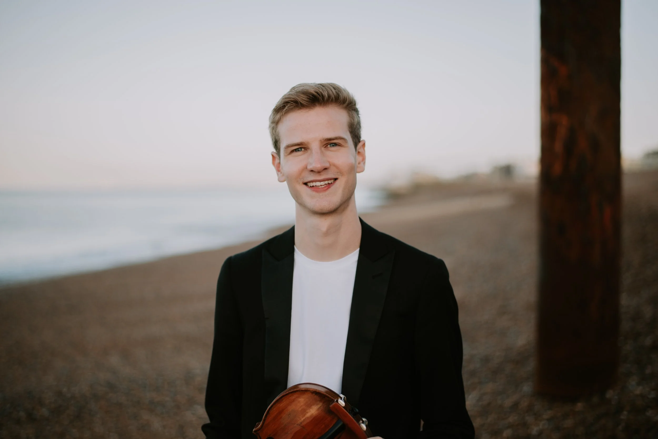 About — Daniel Stroud | Violinist