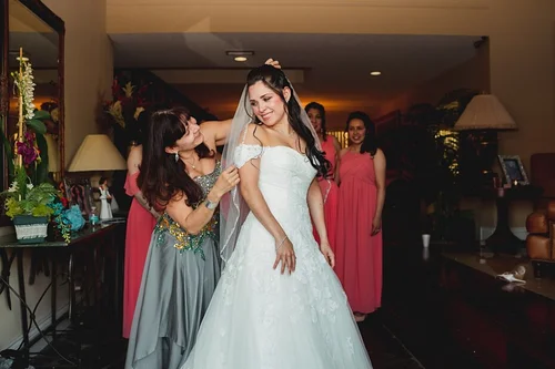 Victoria & Juan Wedding at Living Sculpture Sanctuary - Cortiella ...