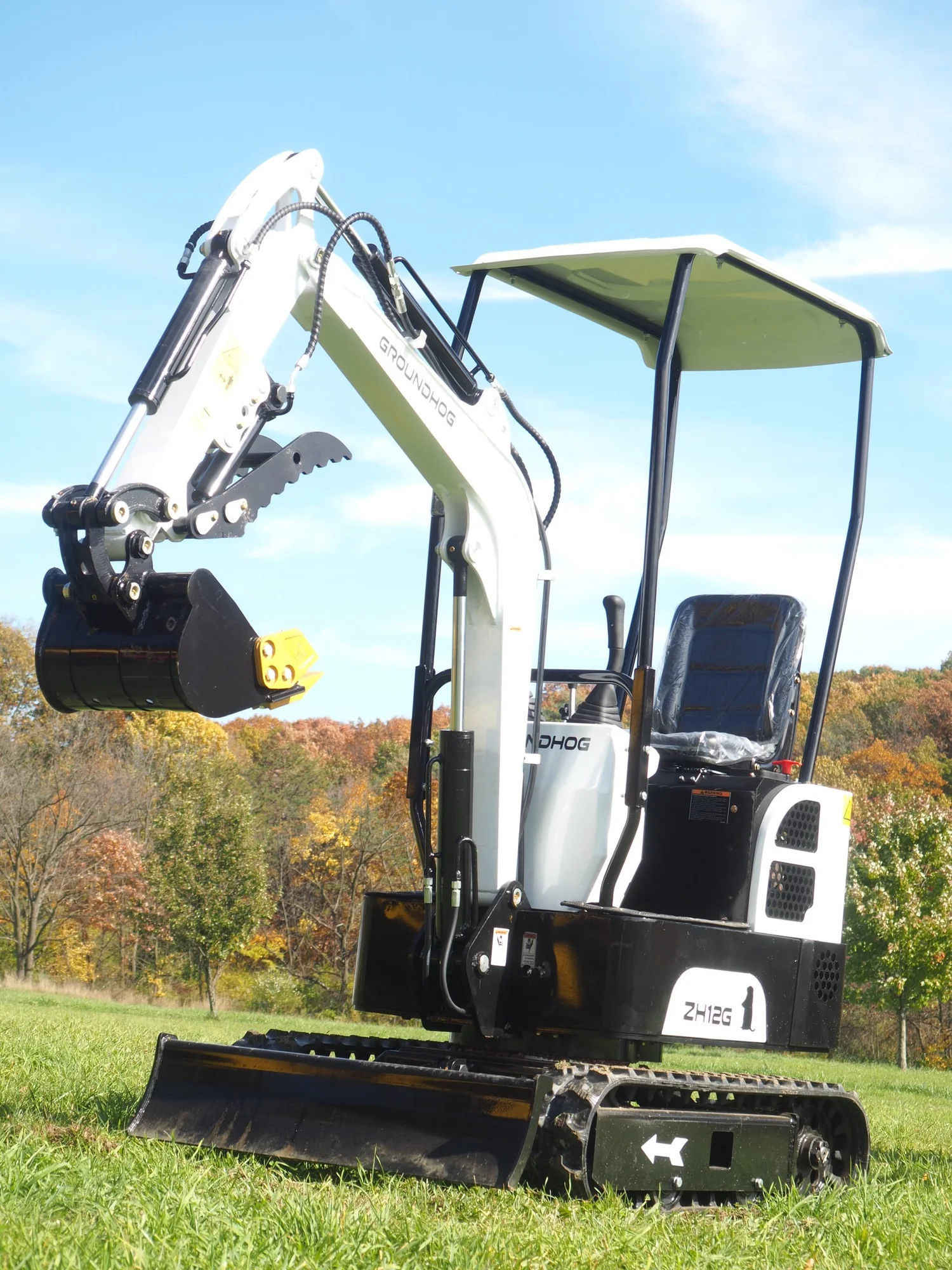 Mini Excavators- Groundhog of Texas