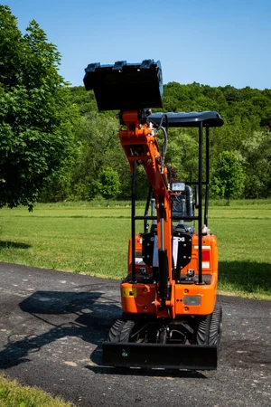 Mini Excavators- Groundhog of Texas