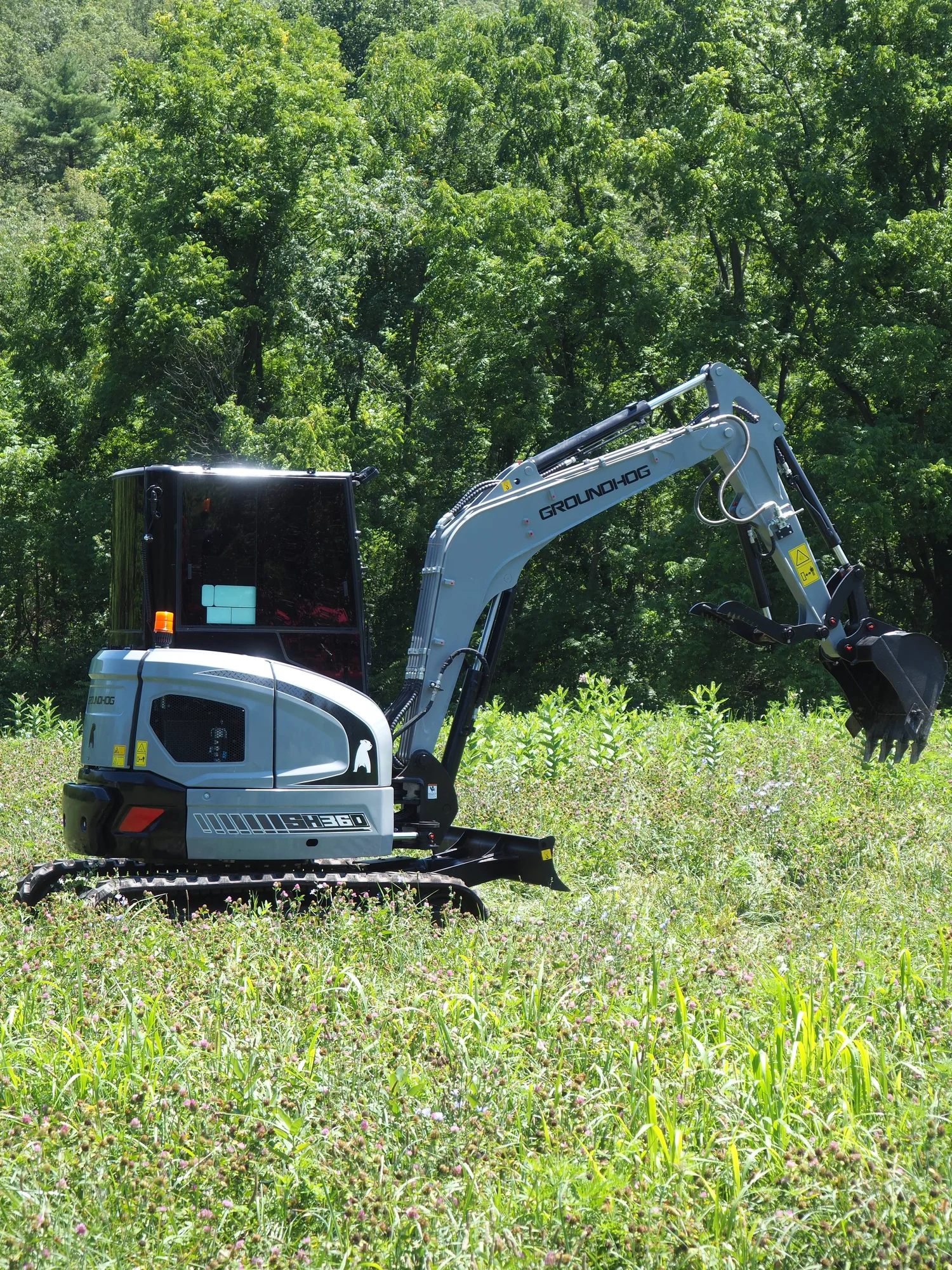 Mini Excavators- Groundhog of Texas