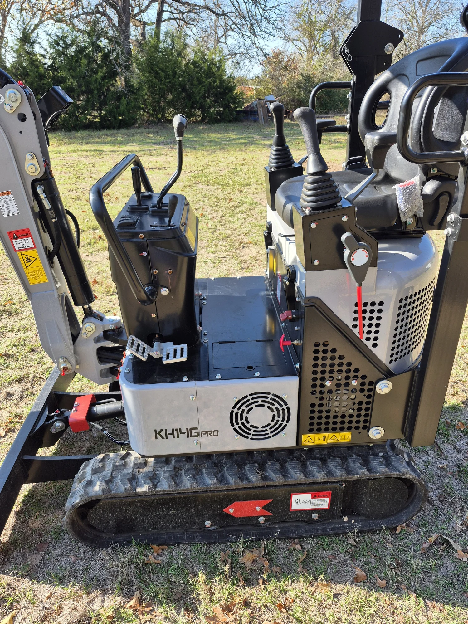 Mini Excavators- Groundhog of Texas