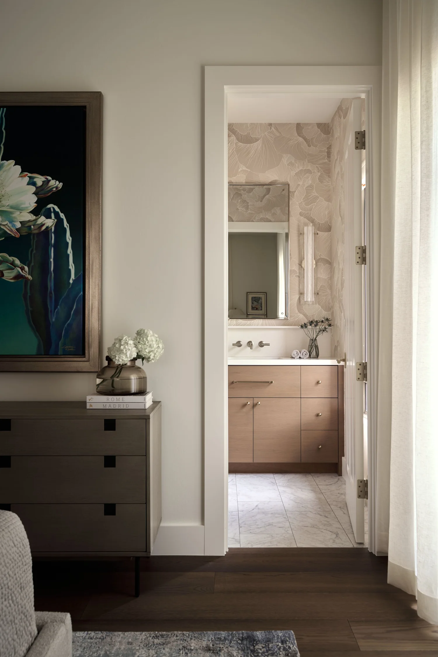 How to Photograph Small Spaces: A Guide for Interior Design ...