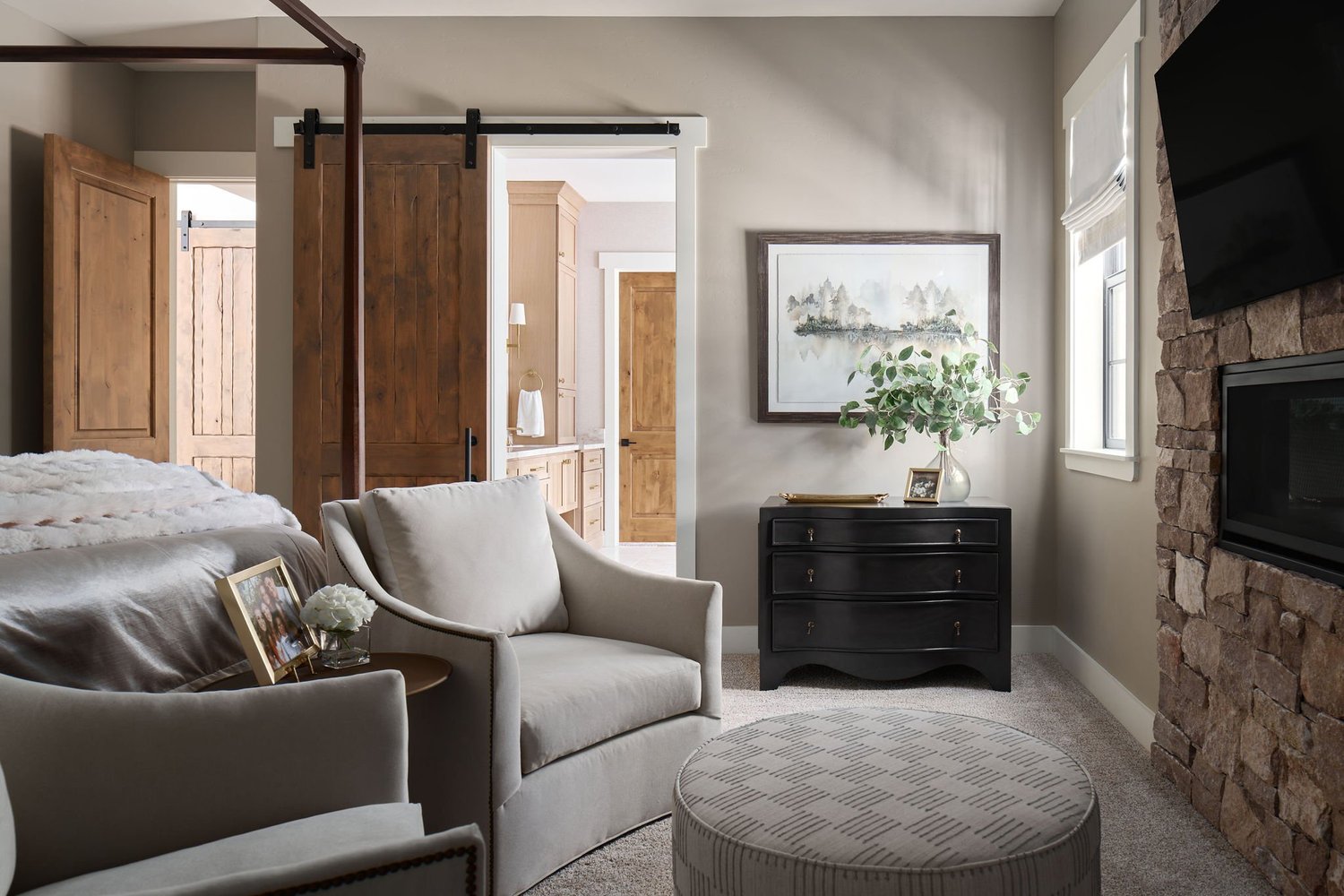Capturing the Essence of a Modern Cabin in Pinetop, Arizona ...