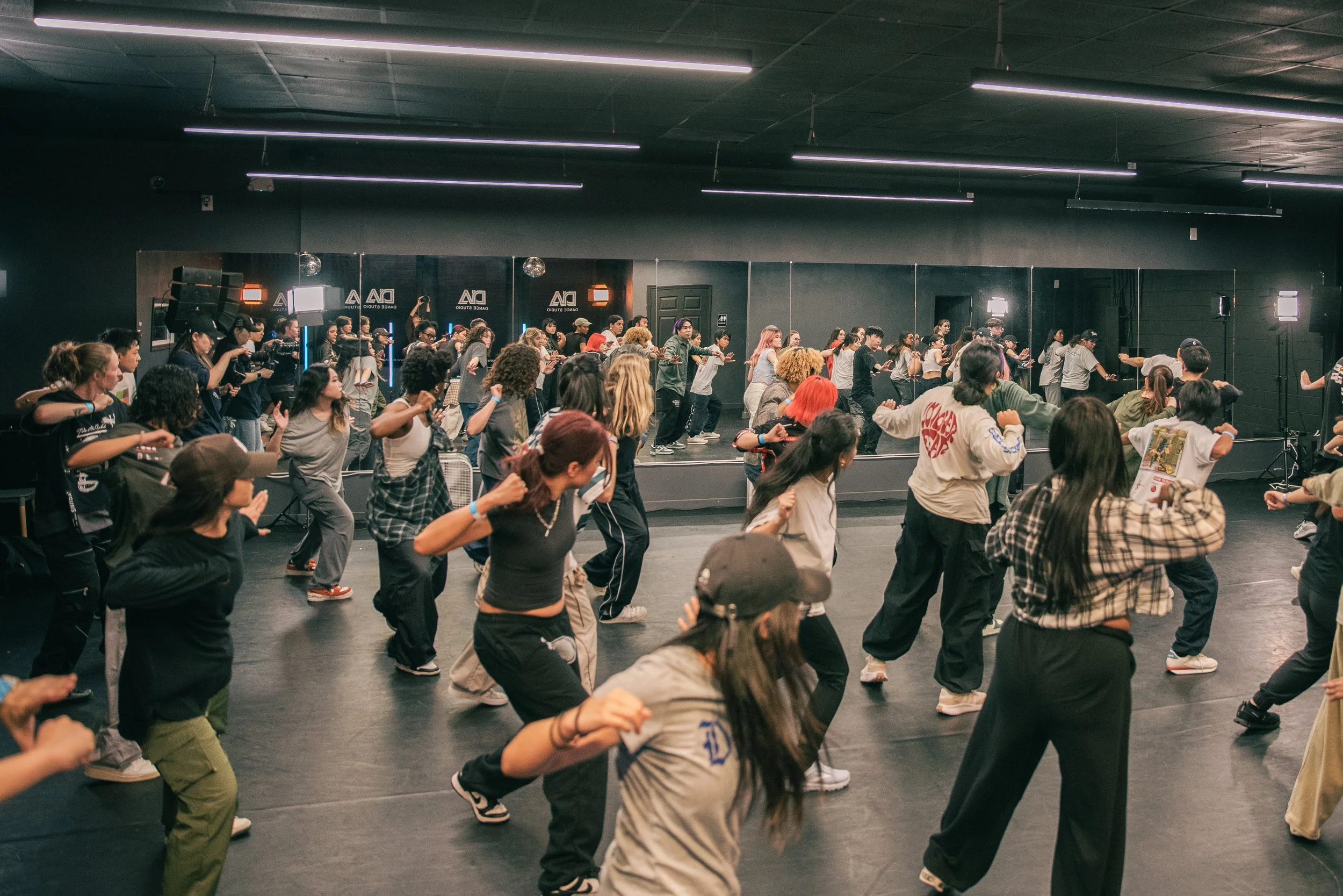 DIA Dance Studio | K- Pop, Hip-Hop, Jazz Funk Dance Studio in RTP