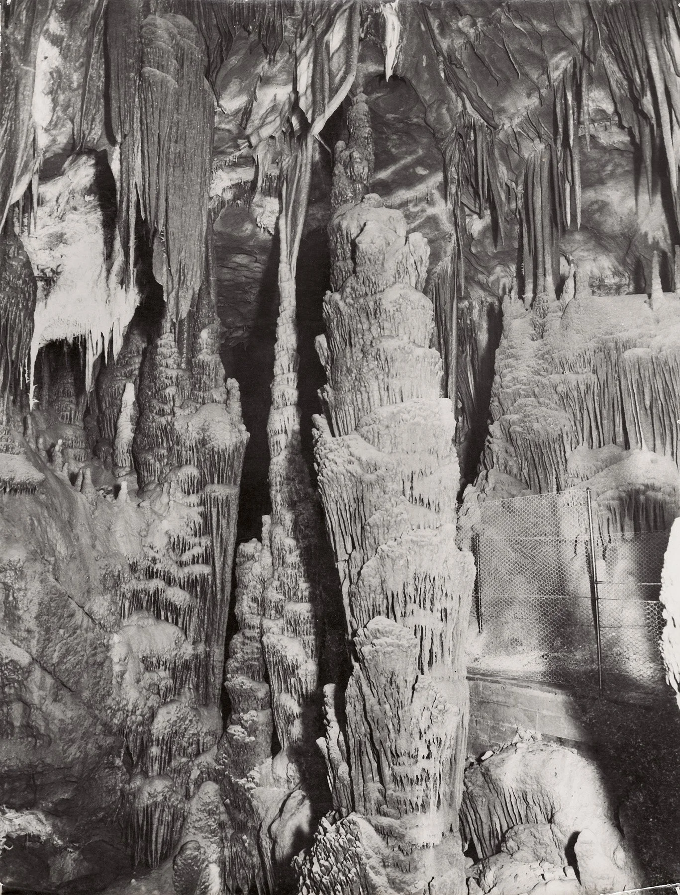 History — Jenolan Caves