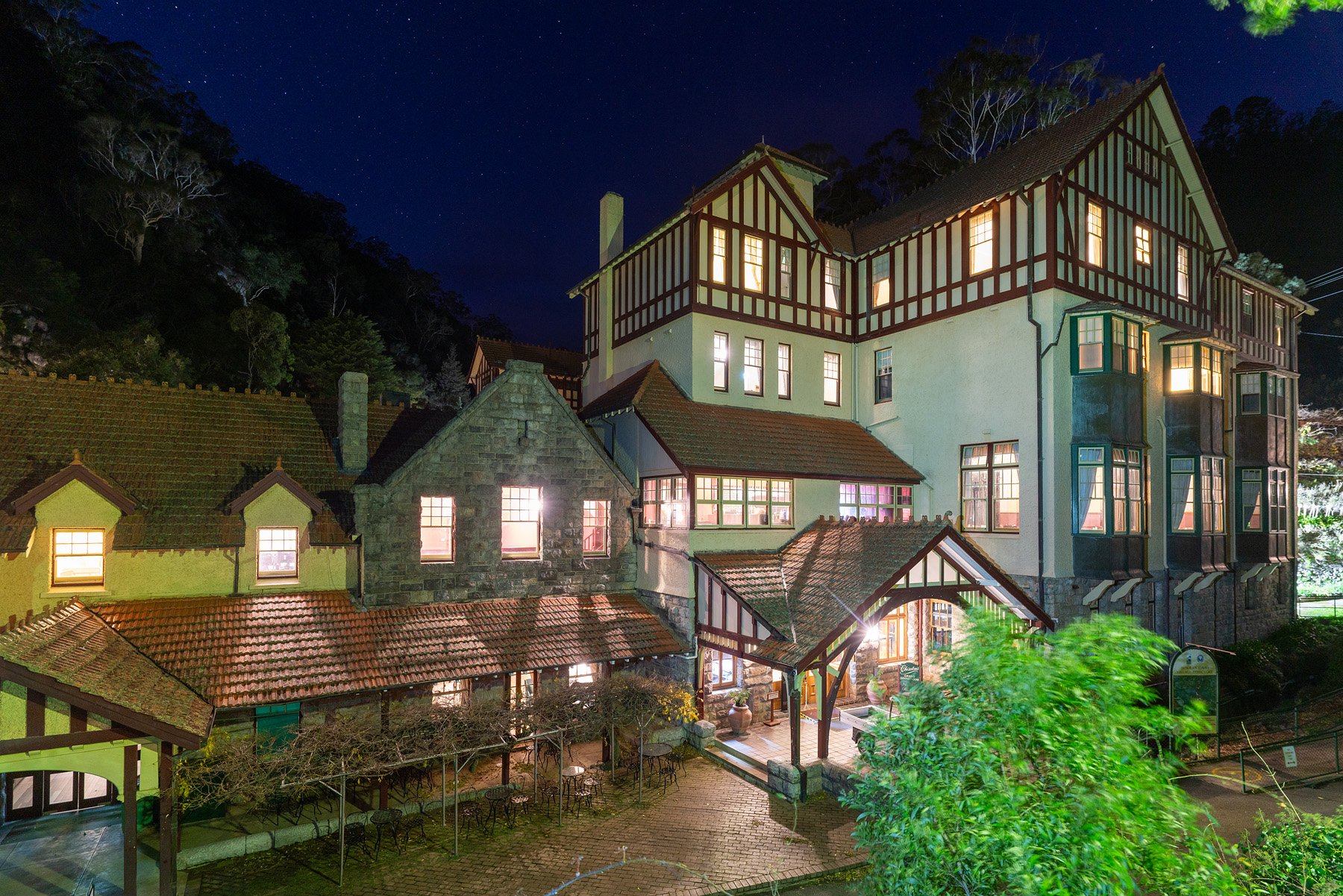 Caves House — Jenolan Caves