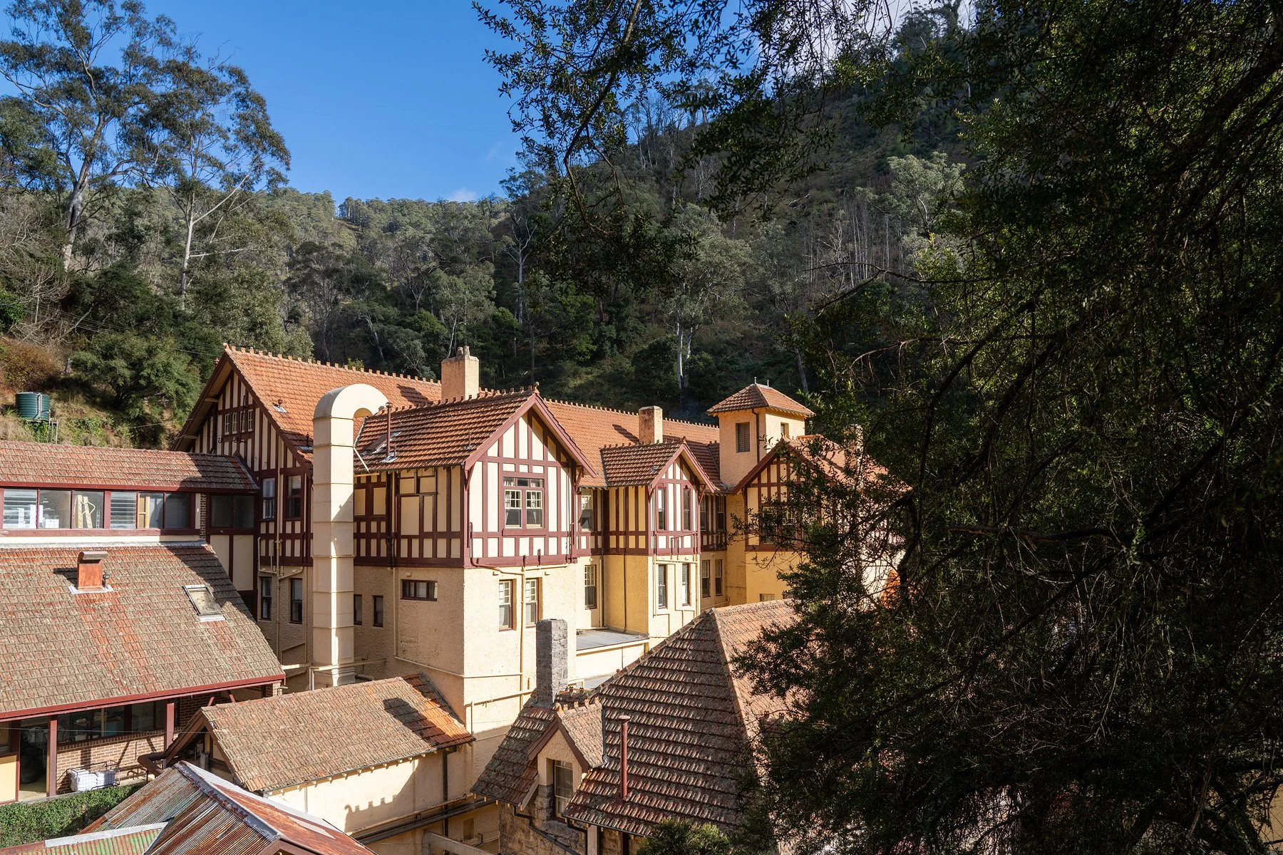 Caves House — Jenolan Caves