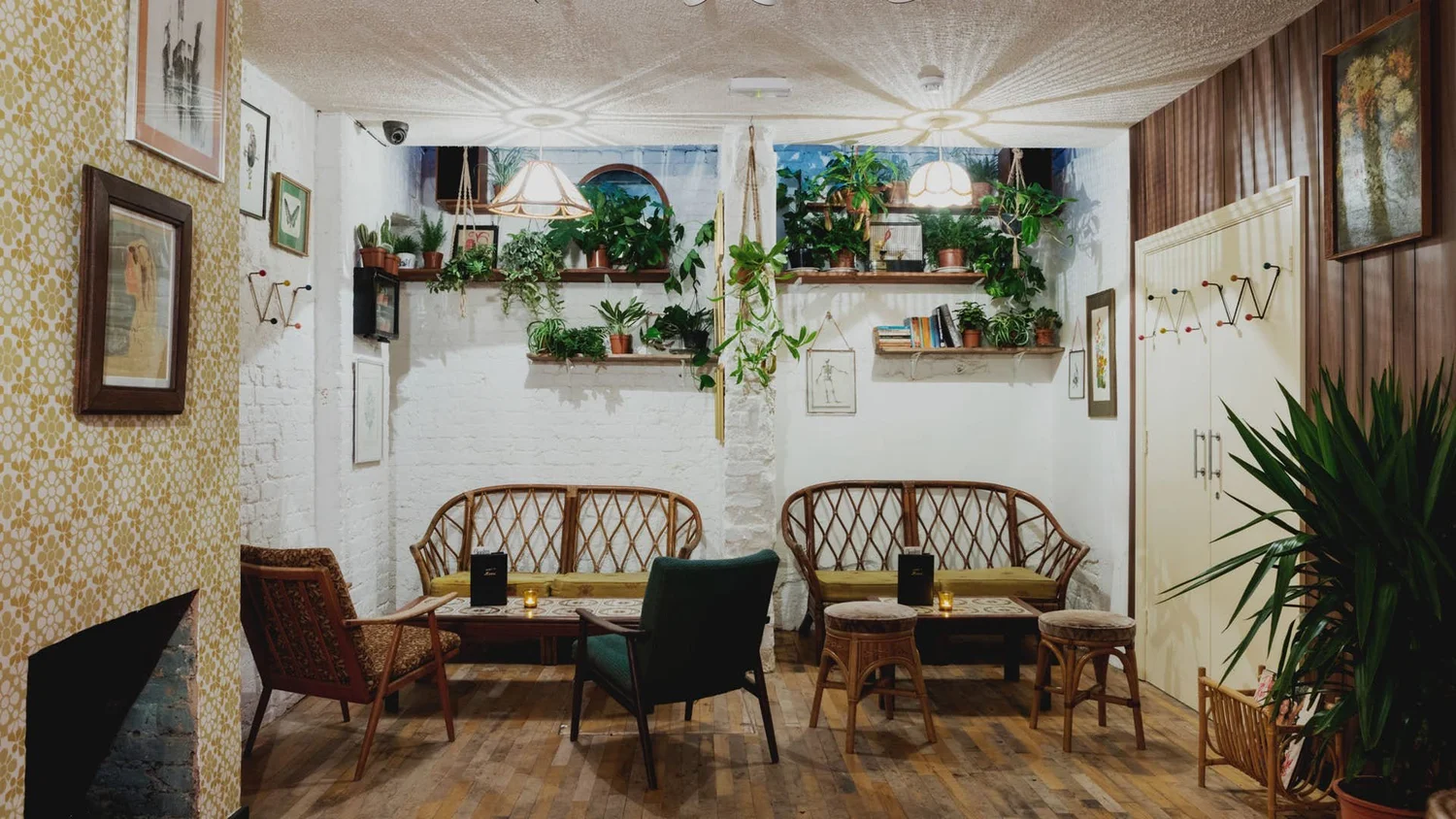 A Beautiful Place to Get Lost | Retro & Unique Location Agency