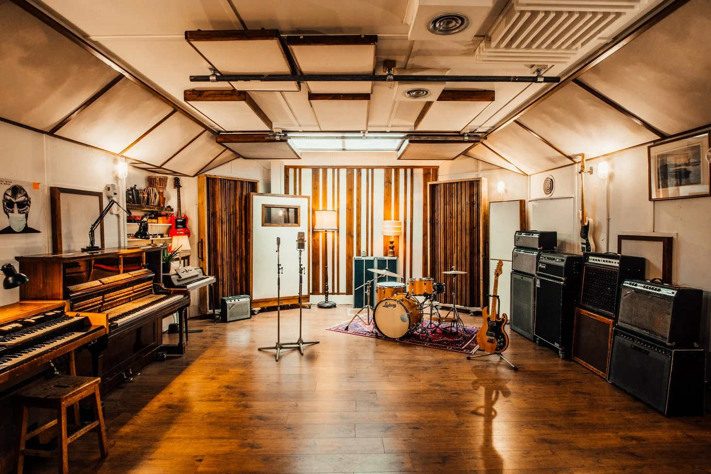 A Beautiful Place to Get Lost | Retro & Unique Location Agency