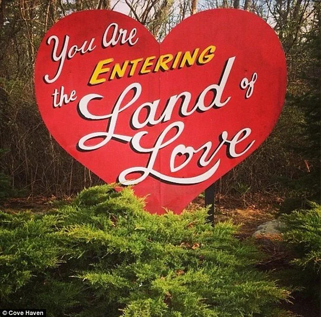 A Beautiful Place to Get Lost | Retro & Unique Location Agency