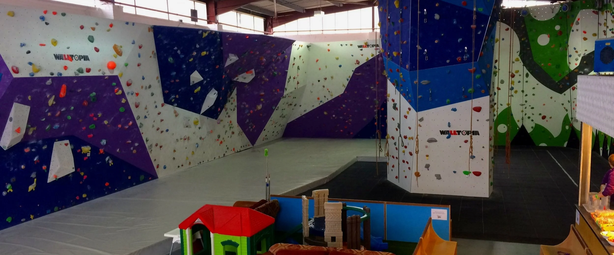 The Centre — Golden Gecko Climbing