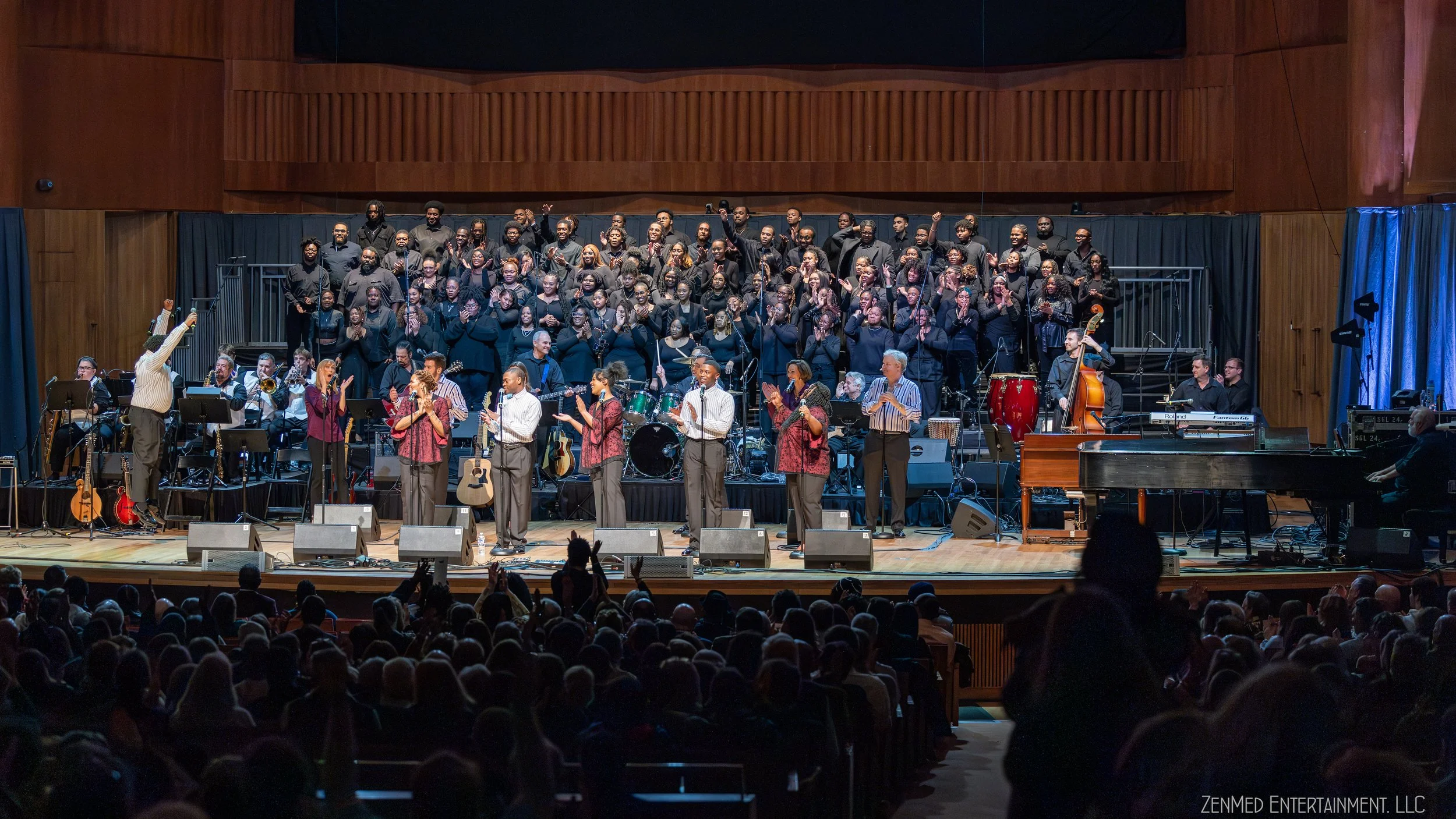 The Hank Entwisle Band | 120 Voices & 40 Instruments