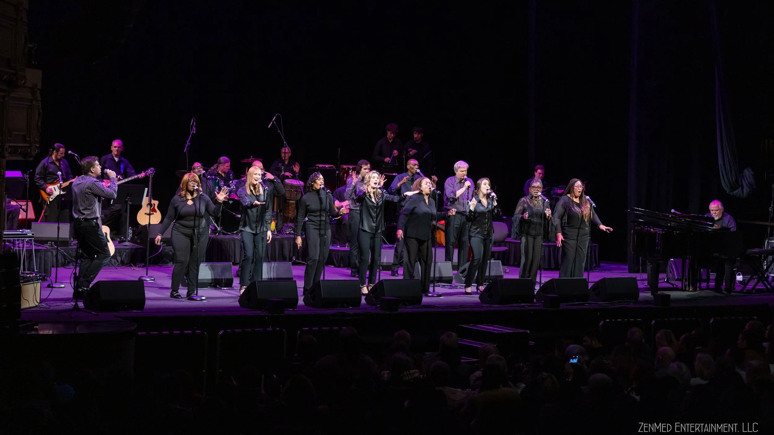 The Hank Entwisle Band | 120 Voices & 40 Instruments