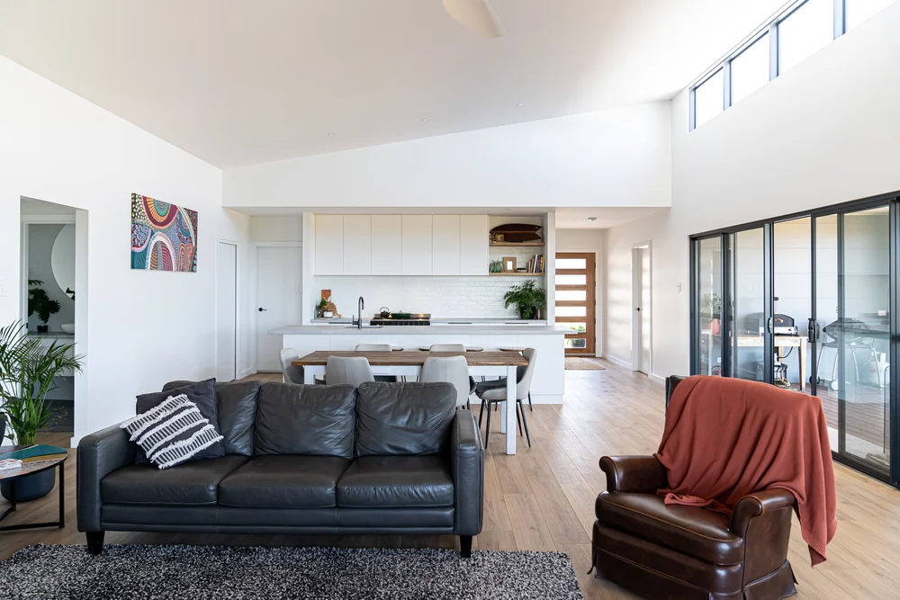 Howard Avenue — Arbon Building