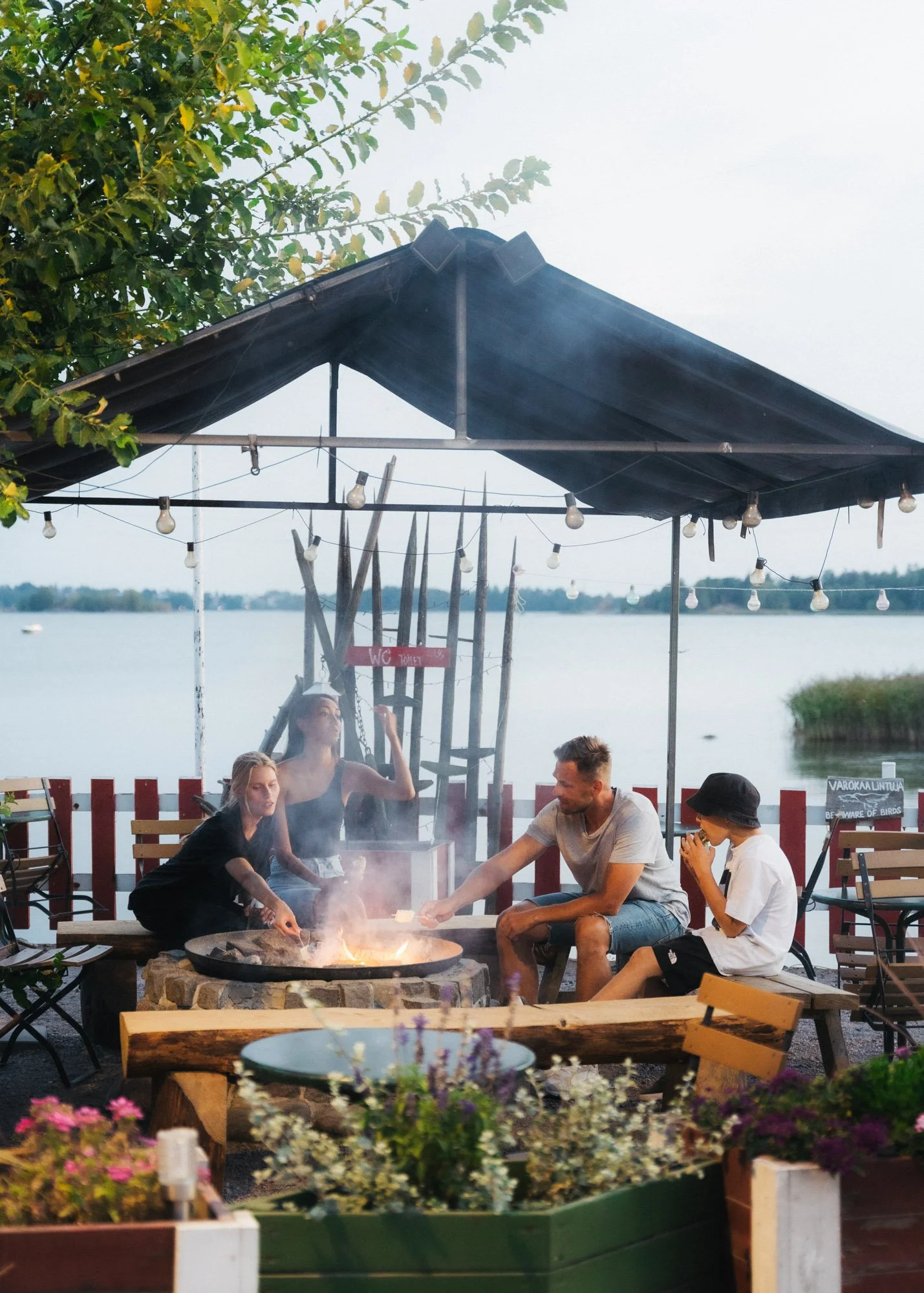 Cafe Regatta briefly in English — Cafe Regatta