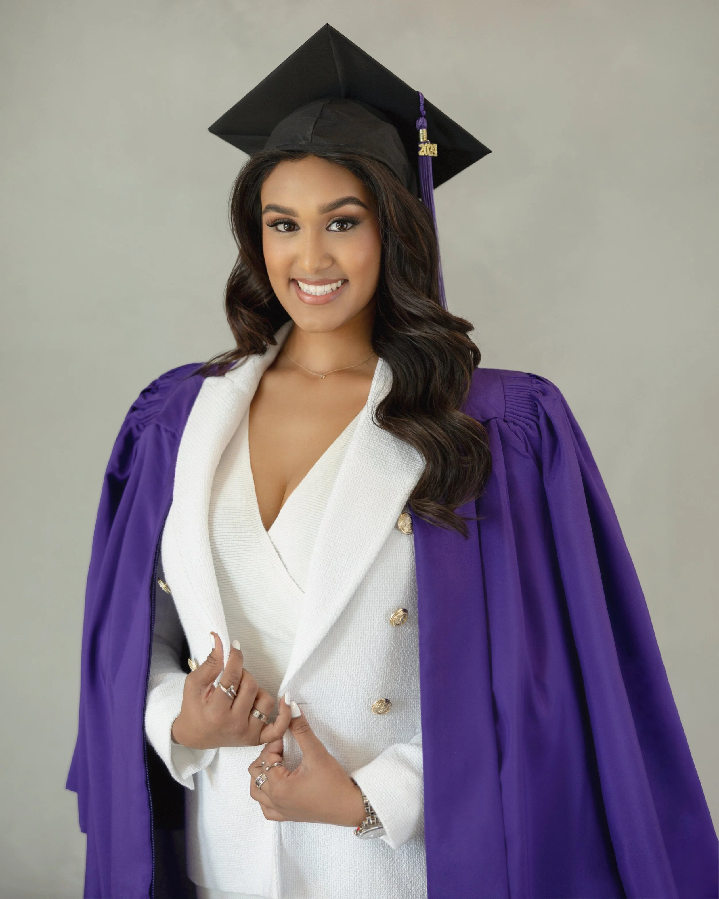 Affordable Corporate Headshots Photographer — ANJEZA DYRMISHI