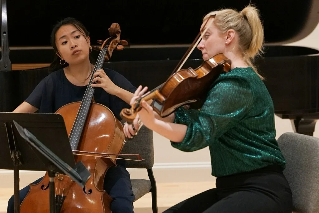 Julia Lee | Professional cellist and instructor based in New York City