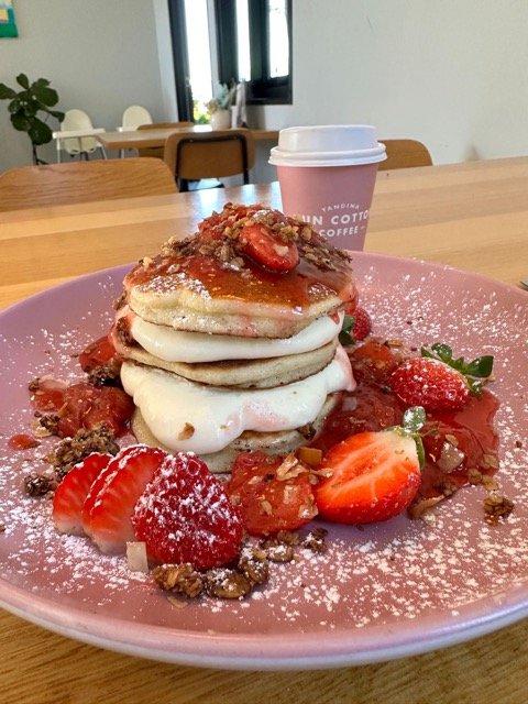 Cafe Harmony | Best Burgers and Coffee | Sunshine Coast