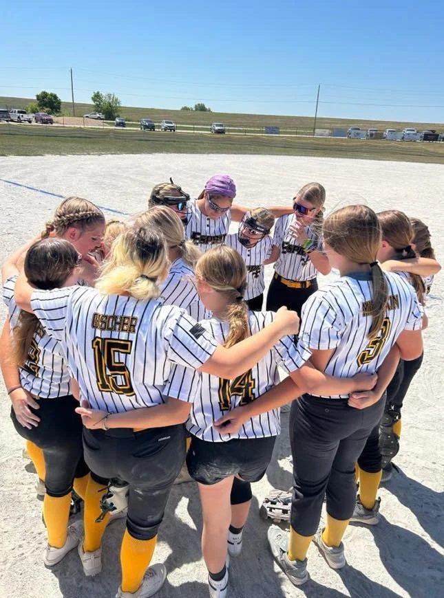 Esprit Metro Fastpitch Softball