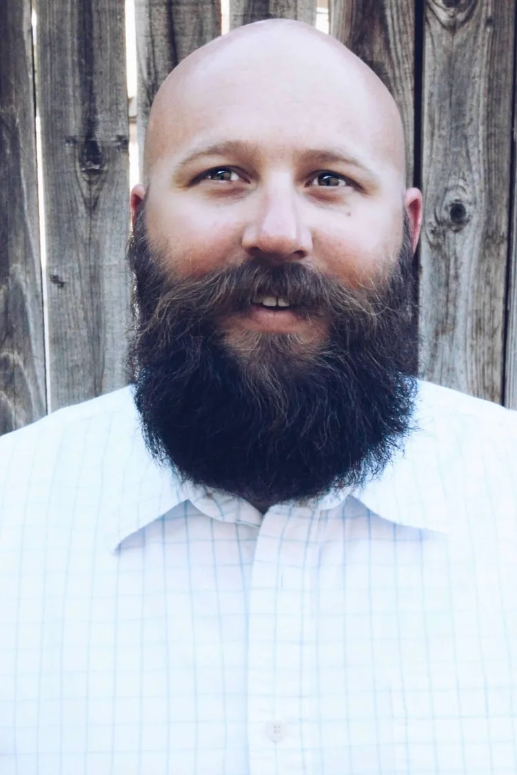 ABOUT US — Hunt Quietly