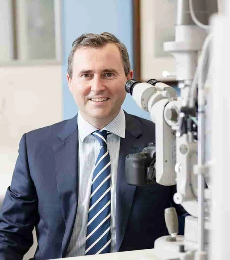 Dr David Gunn · Brisbane Ophthalmologist · Cornea, Cataract & Laser Eye ...
