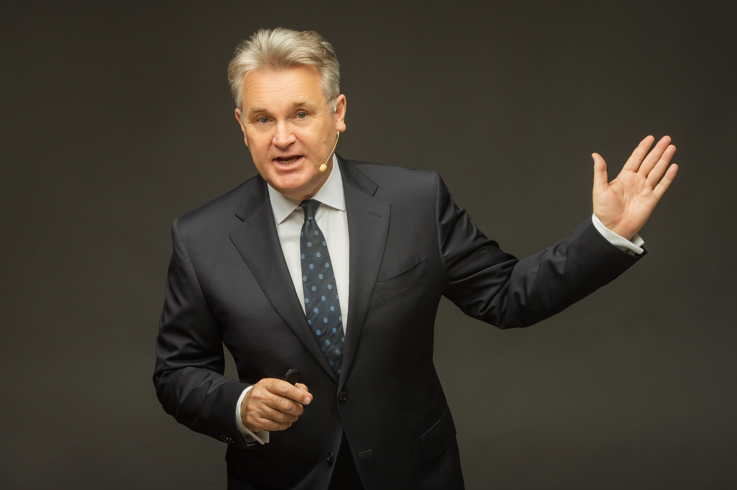 presentation options — Bernard Salt
