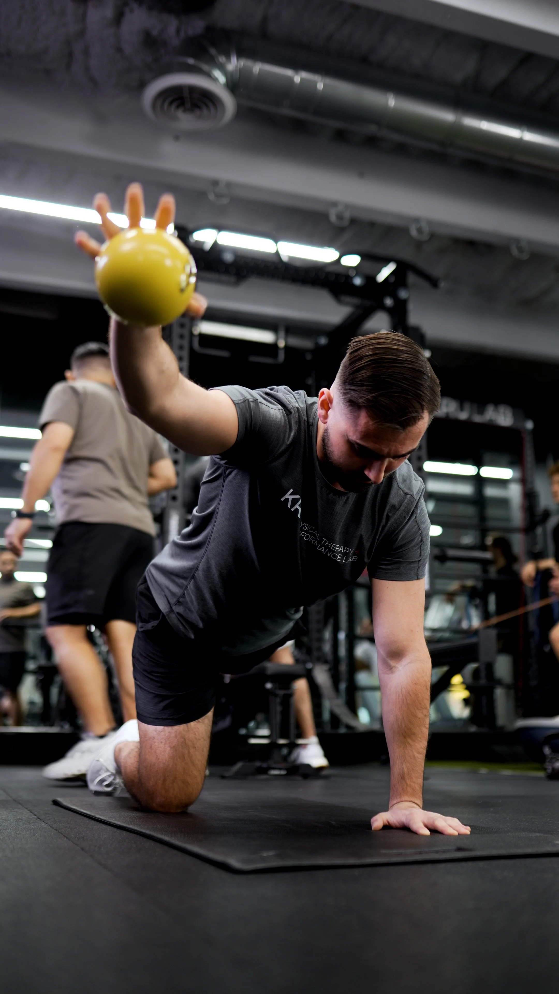 Optimize shoulder rotator cuff recovery with these new 2025 clinical guidelines — KRU Physical ...