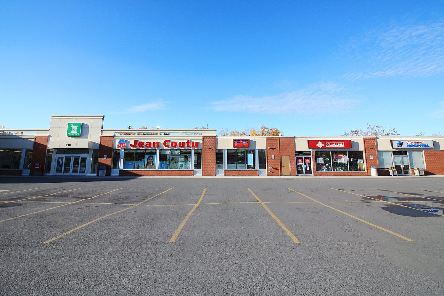 Devon Plaza — D.M. White Architecture Inc.