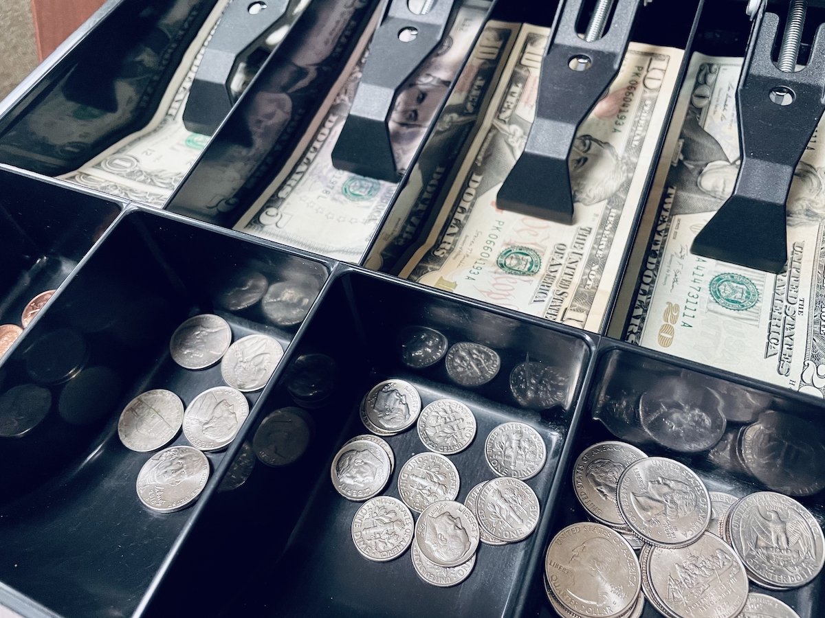 Cash Handling - Retail — Axonify Content Marketplace