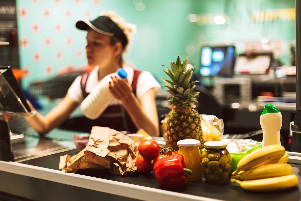 Grocery Bagging Techniques Using Plastic Bags 🌎 — Axonify Content ...