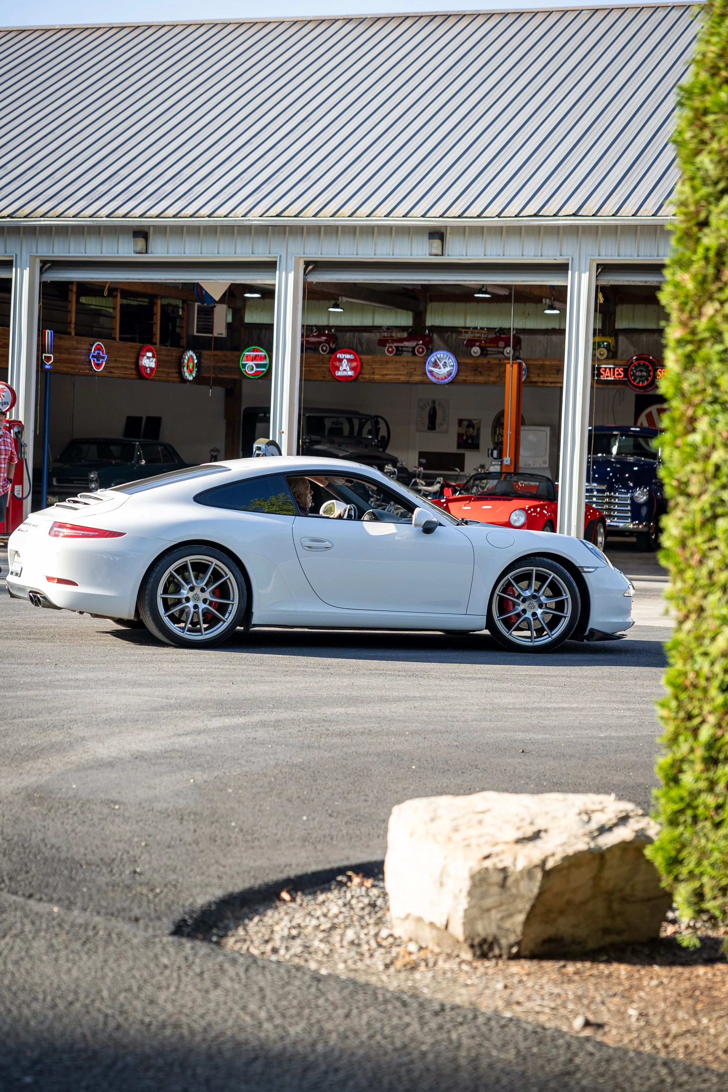 Lucky's Garage Car Storage