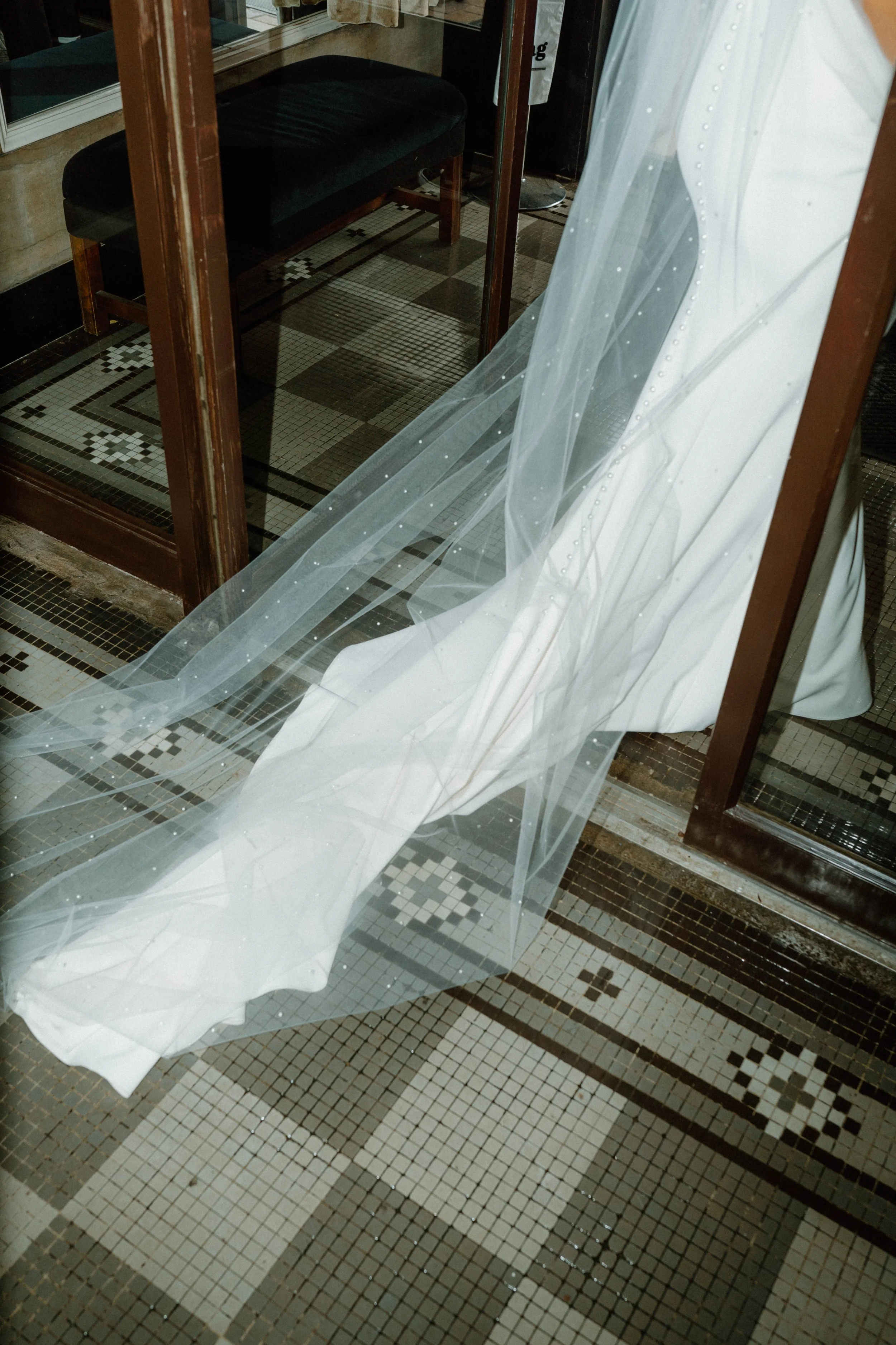 COMMA PHOTOGRAPHY - PHOTOGRAPHY BEYOND TRADITION