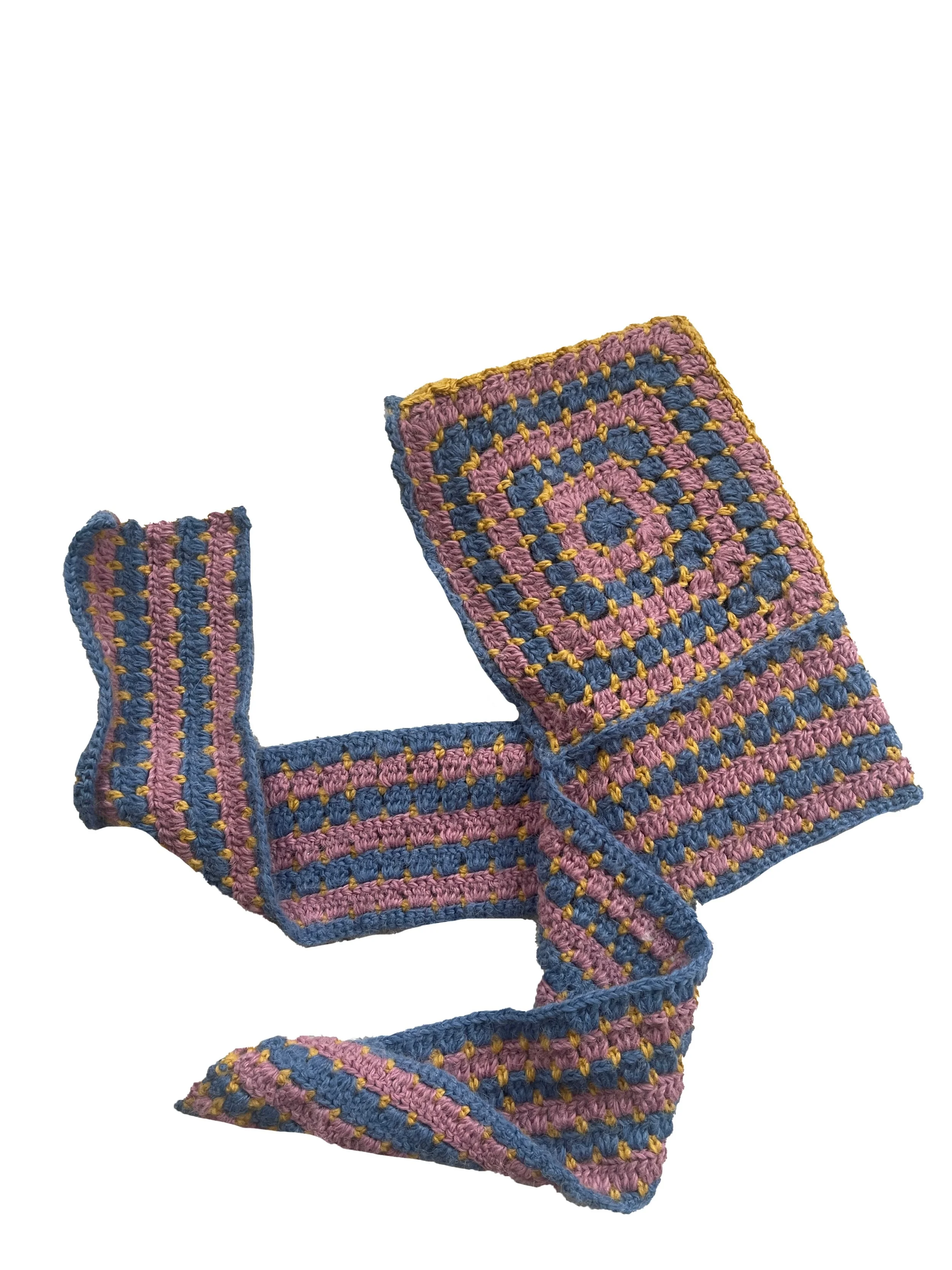 Aver P | Knit & Crochet