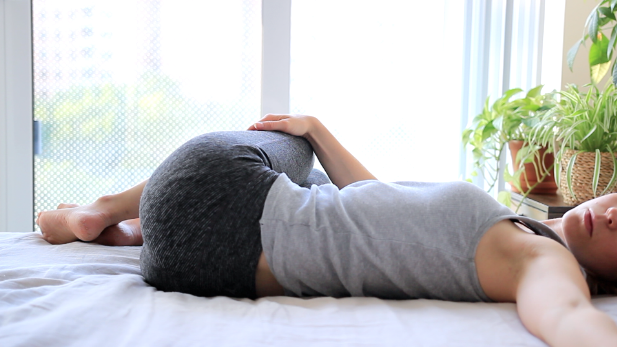 5 Easy Morning Stretches in Bed — Meghan Livingstone