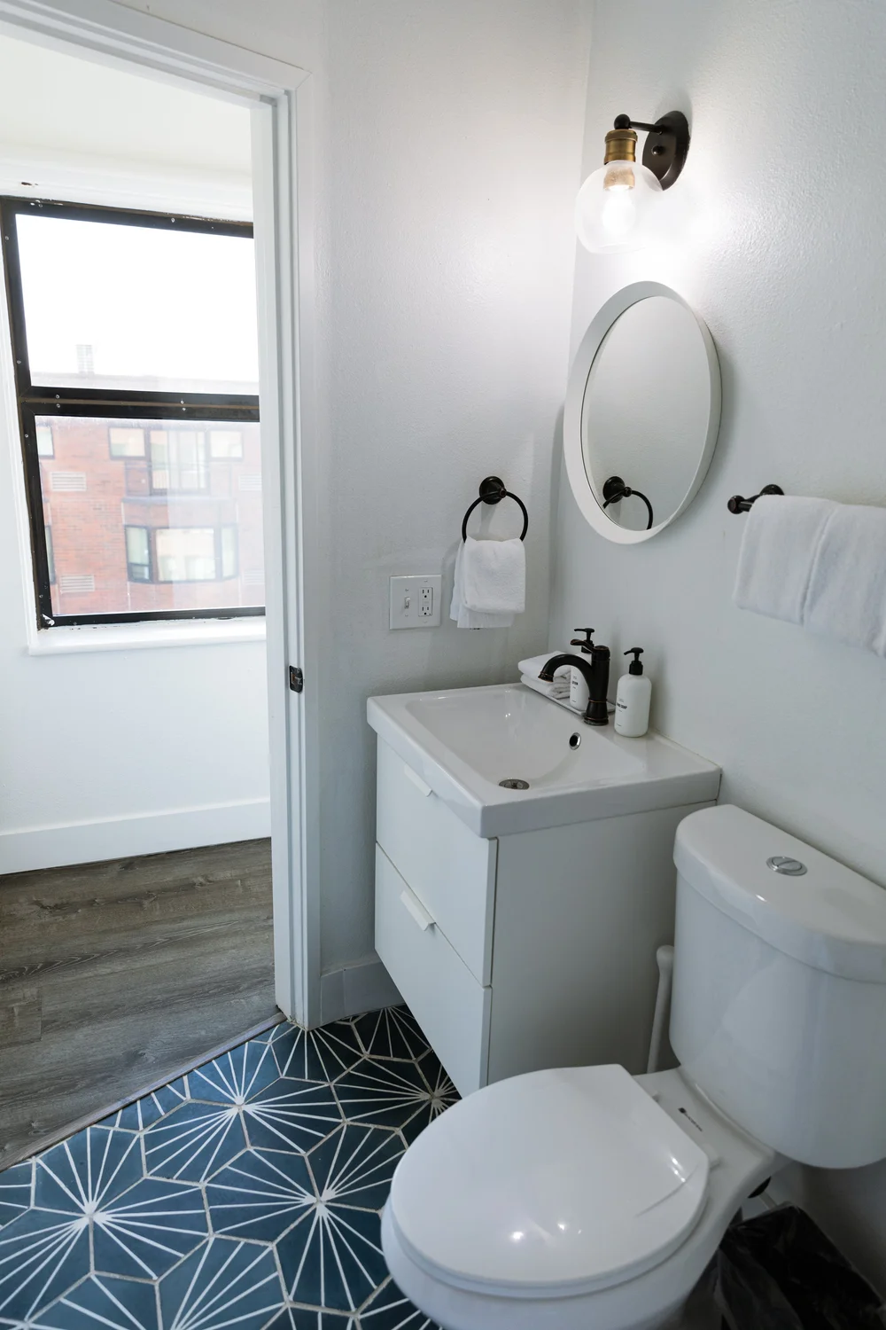 Reside Seattle Downtown — Reside Global Alternative Accomodations