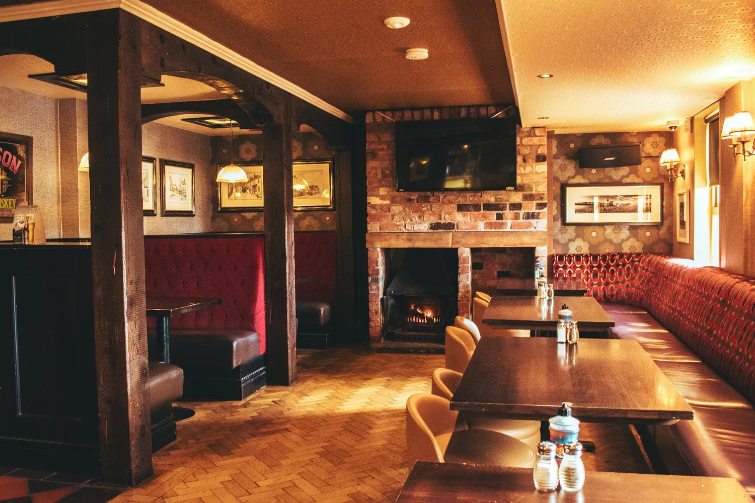 Gallery 2 — Ownies Bar and Bistro