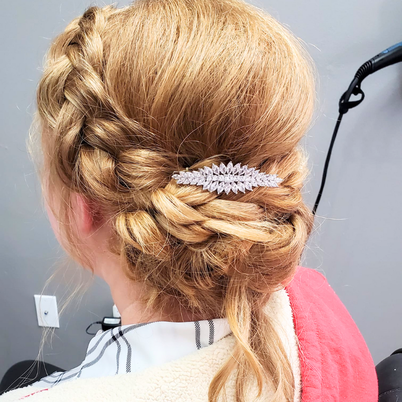 Bratt Salon