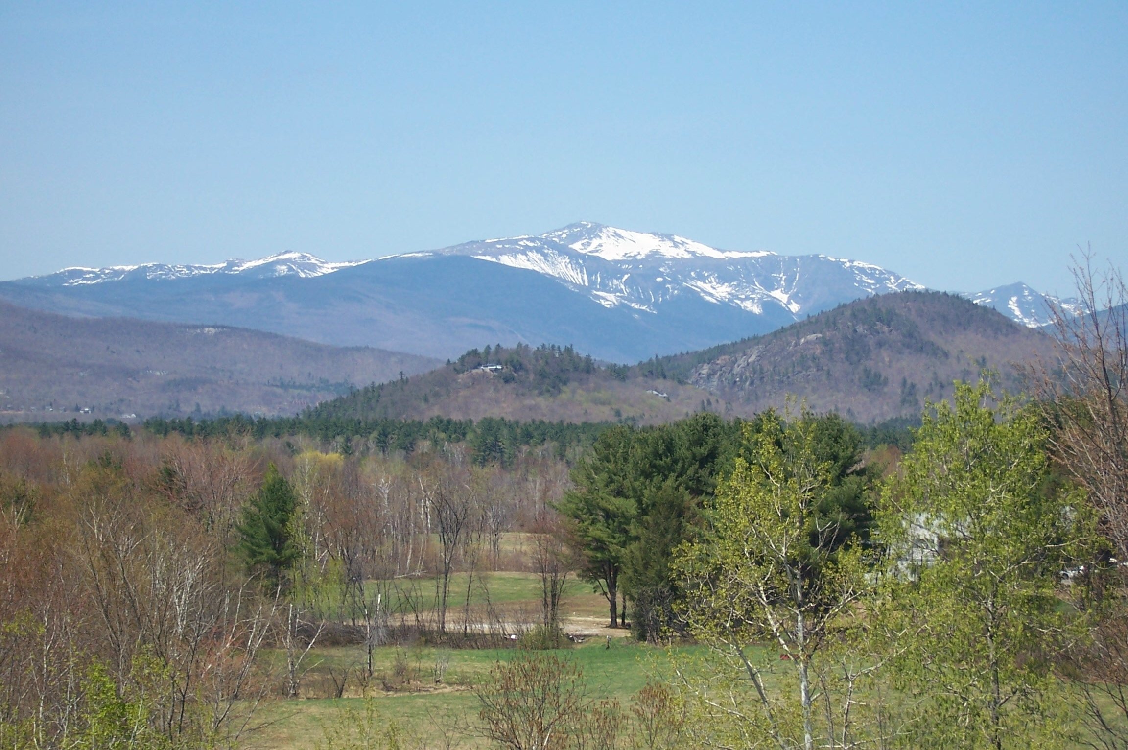 Conway, NH, in the middle of the beauty of New England — Conway Church ...