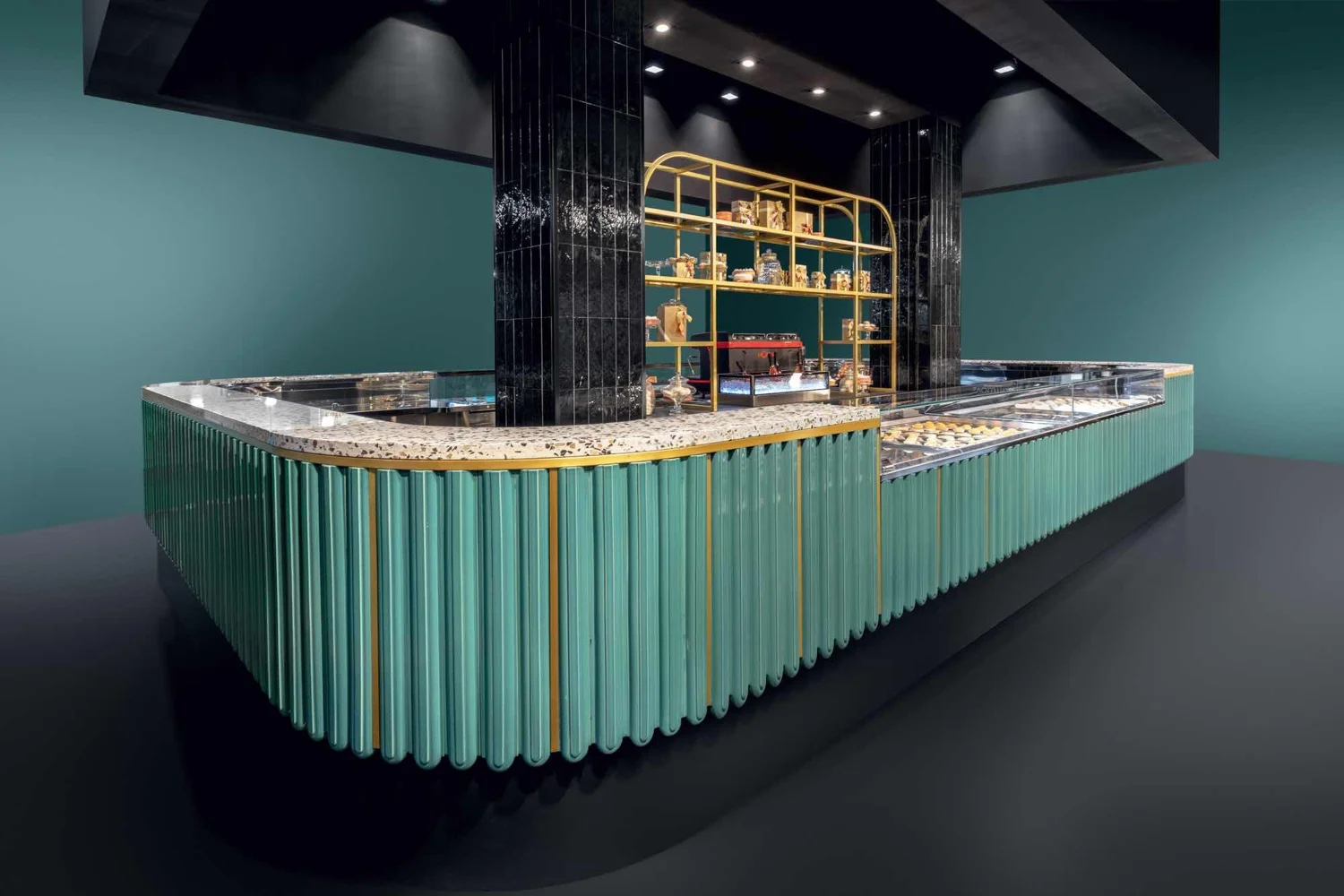 Quanto sono alti i banconi del bar? — Home Page