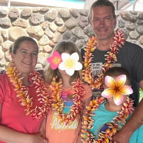 Plumeria Lei Greetings – Airport Lei Greeting in Maui Hawaii
