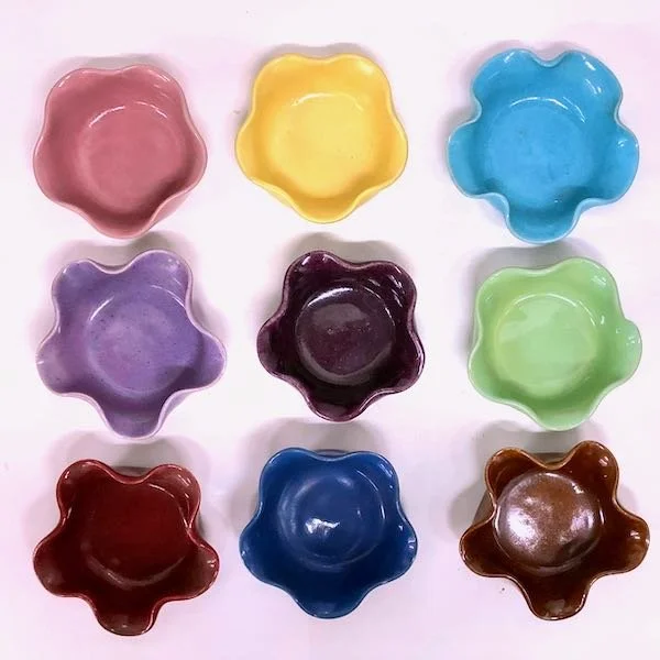 Brayton Ruffled Low Bowls — Wells Antique Tile & Pottery