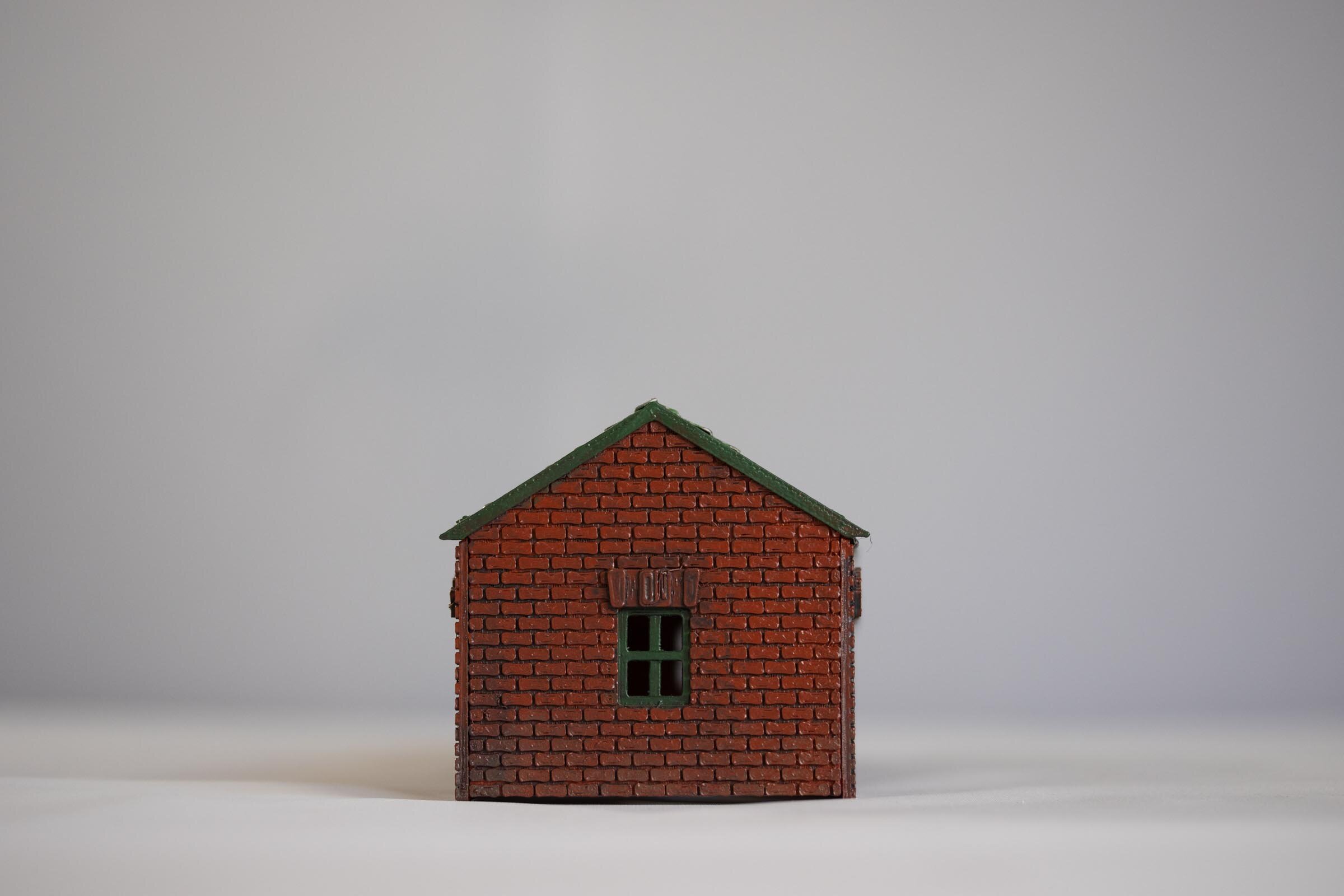 Workmen's Hut — TheFamousEight