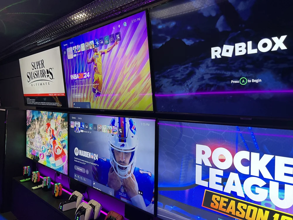 Services — The Mobile Gaming Van