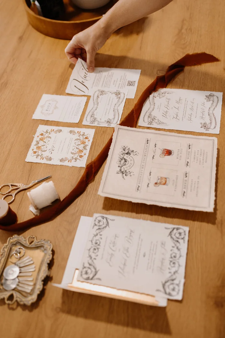 HELENLY DESIGN CO.