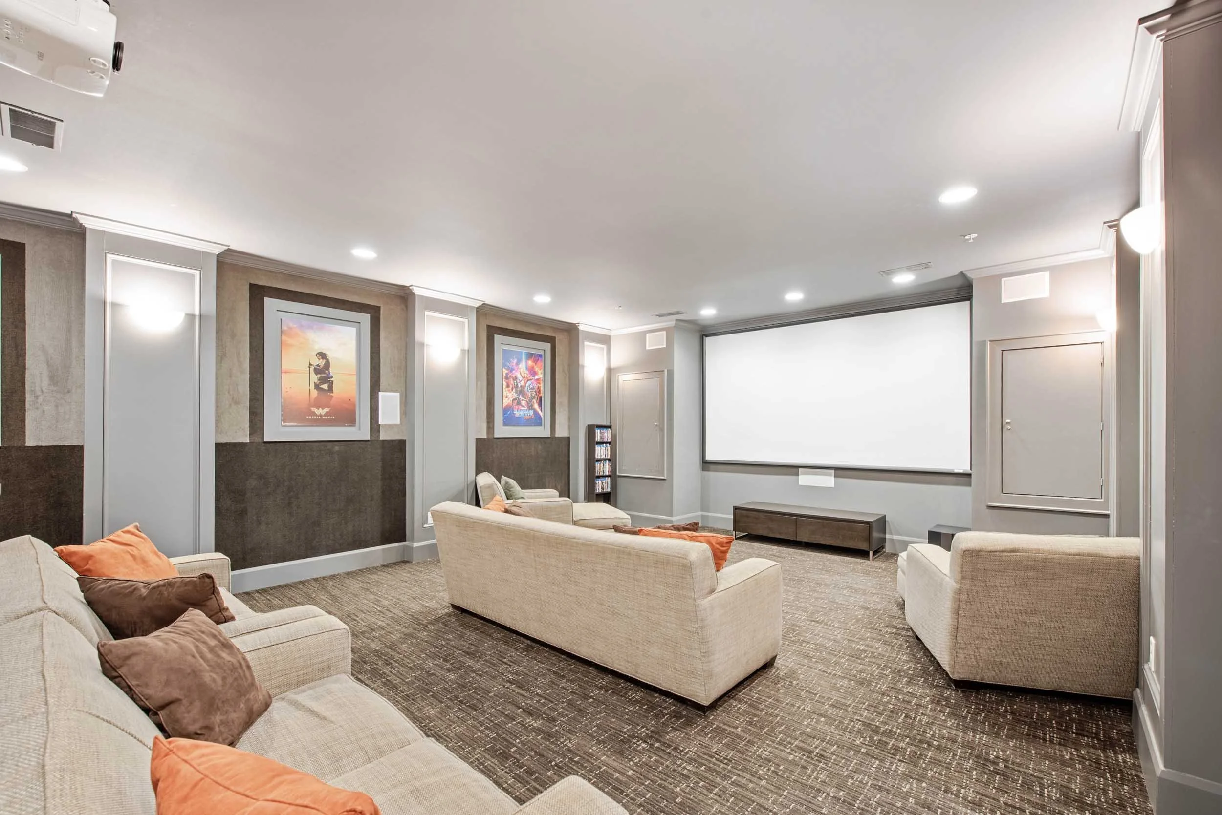 University Edge Cincinnati - Student Apartments Near UC