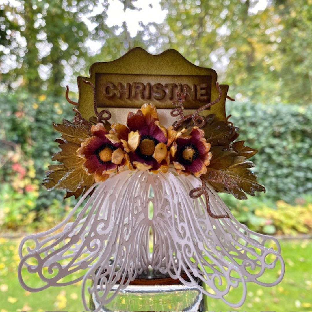 Stunning Name Place Cards! — Elizabeth Craft Designs Blog