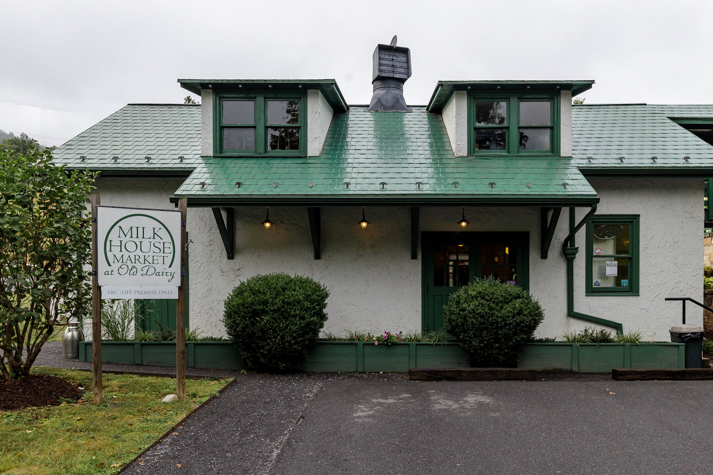 Gallery — Milkhouse Market